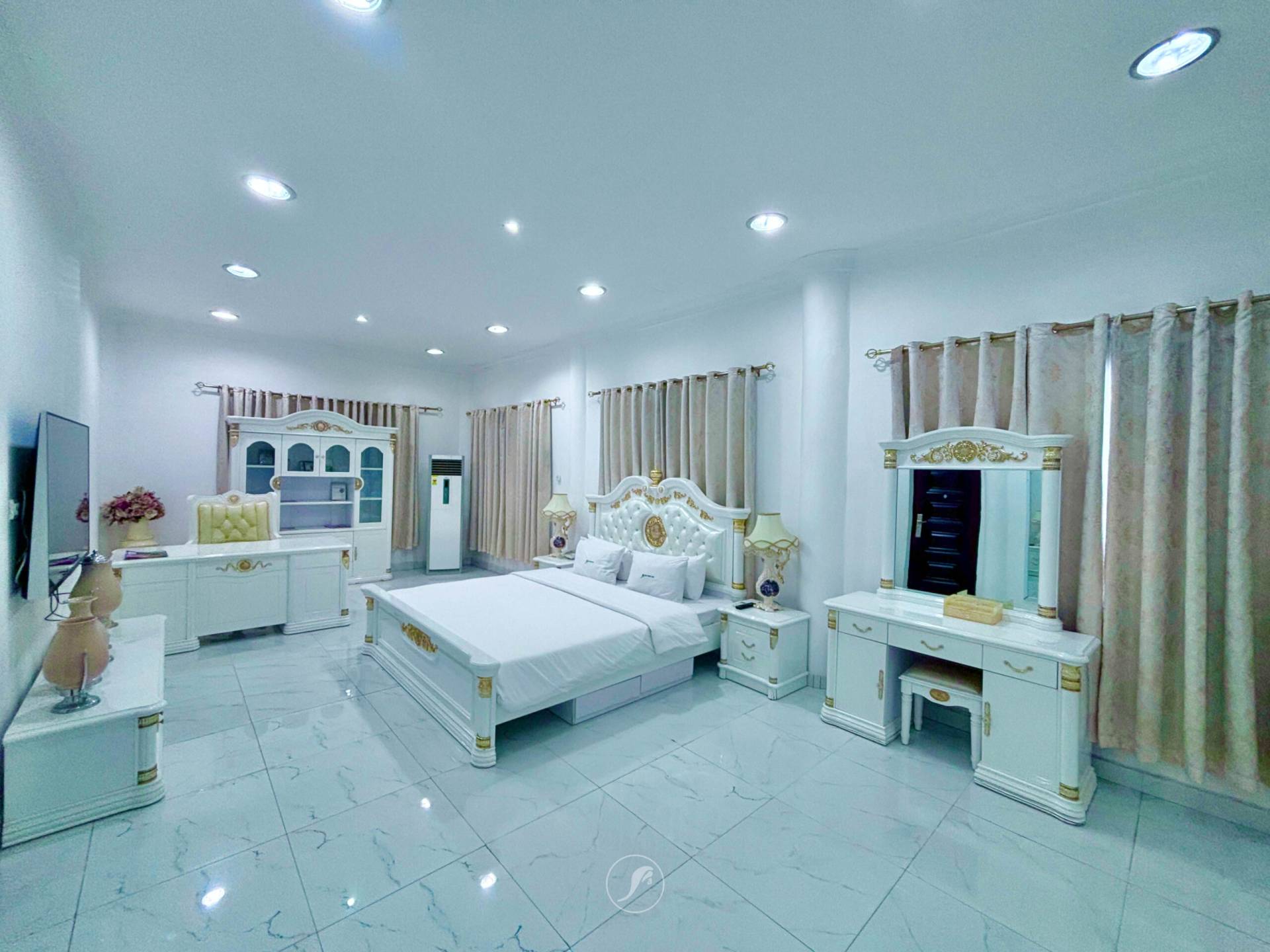 Holy Trinity Spa | Bleisure Spa in Ghana